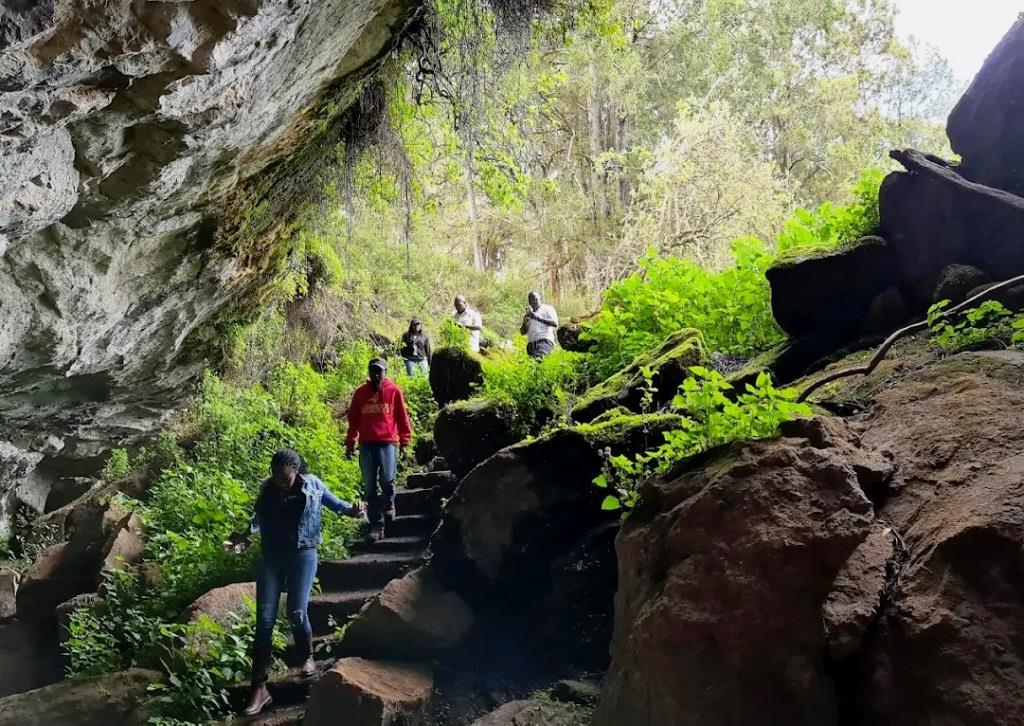 Kitum Cave – Abiri Kenya